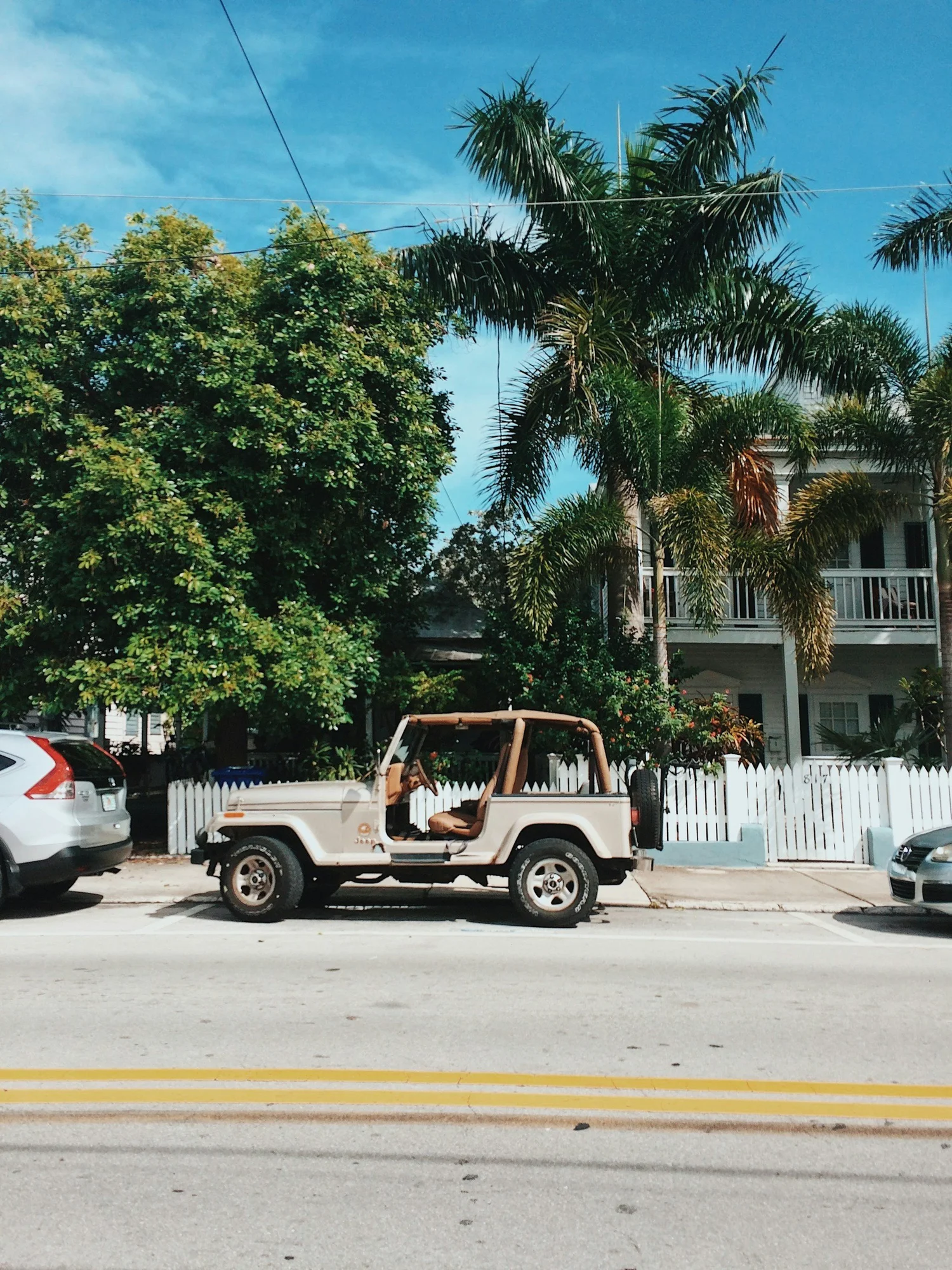 Driving in The Bahamas: Tips, Rules & What Visitors and Residents ...