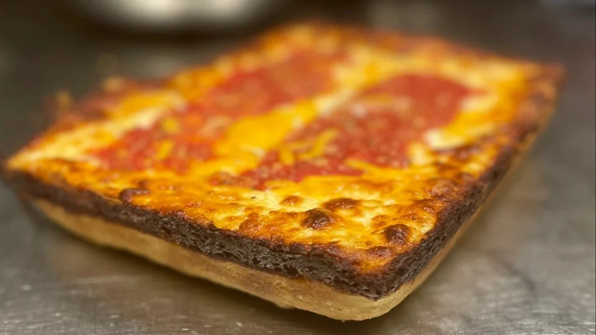 Wig And Pen Pizza Pub - Best Pizza in Iowa City, IA - Baked Pasta Near You