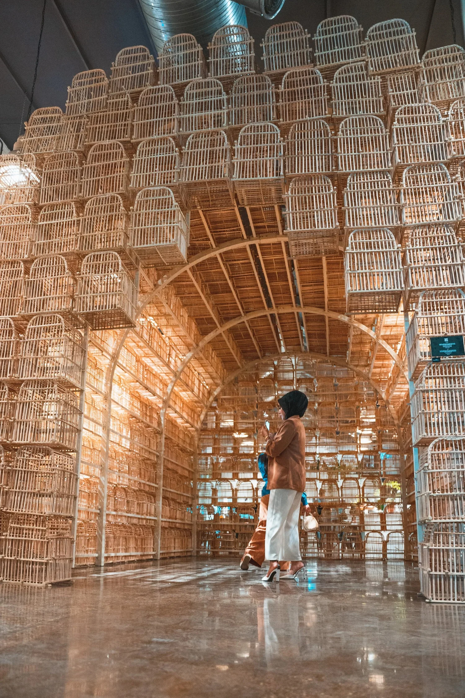 The Cage - Fahar al-Salih | Engagieren Sie sich jetzt – Erleben Sie Kunst