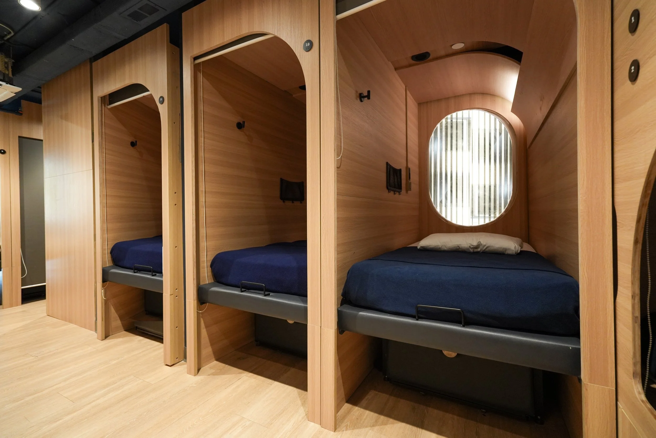 Meco Hotel - Boston's First Capsule Hotel