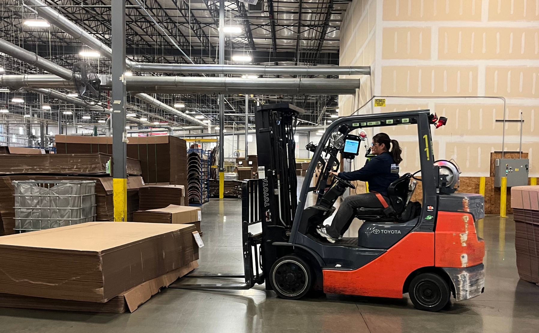 Inside the Box Factory: How Corrugated Boxes Are Made — American Box ...