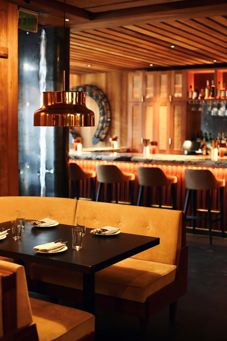 Frontline Construction | Luxury retail, hospitality & commercial ...