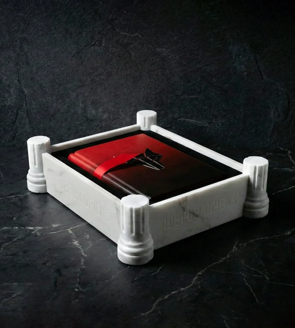 RED RISING ROMAN NUMERAL EDITION — RED RISING