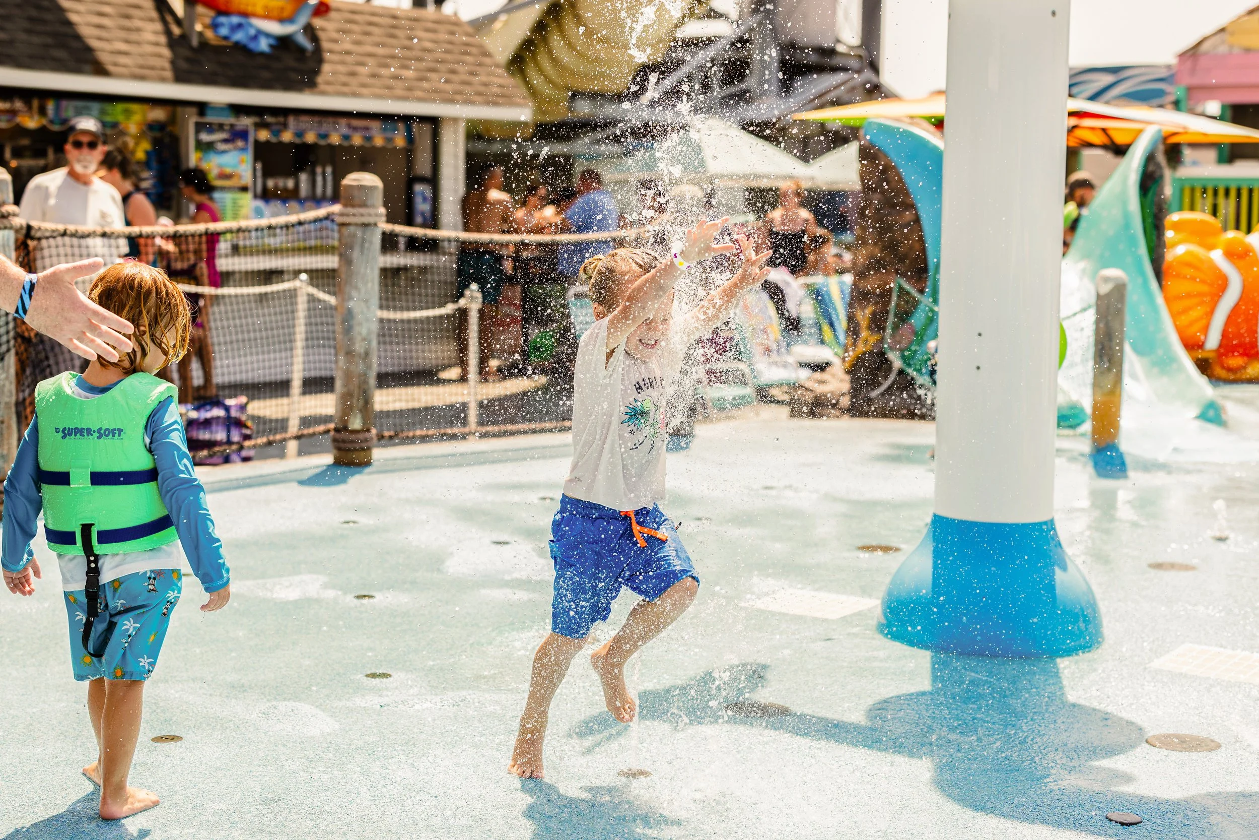 About Us | Plan Your Visit Today — Thundering Surf Waterpark