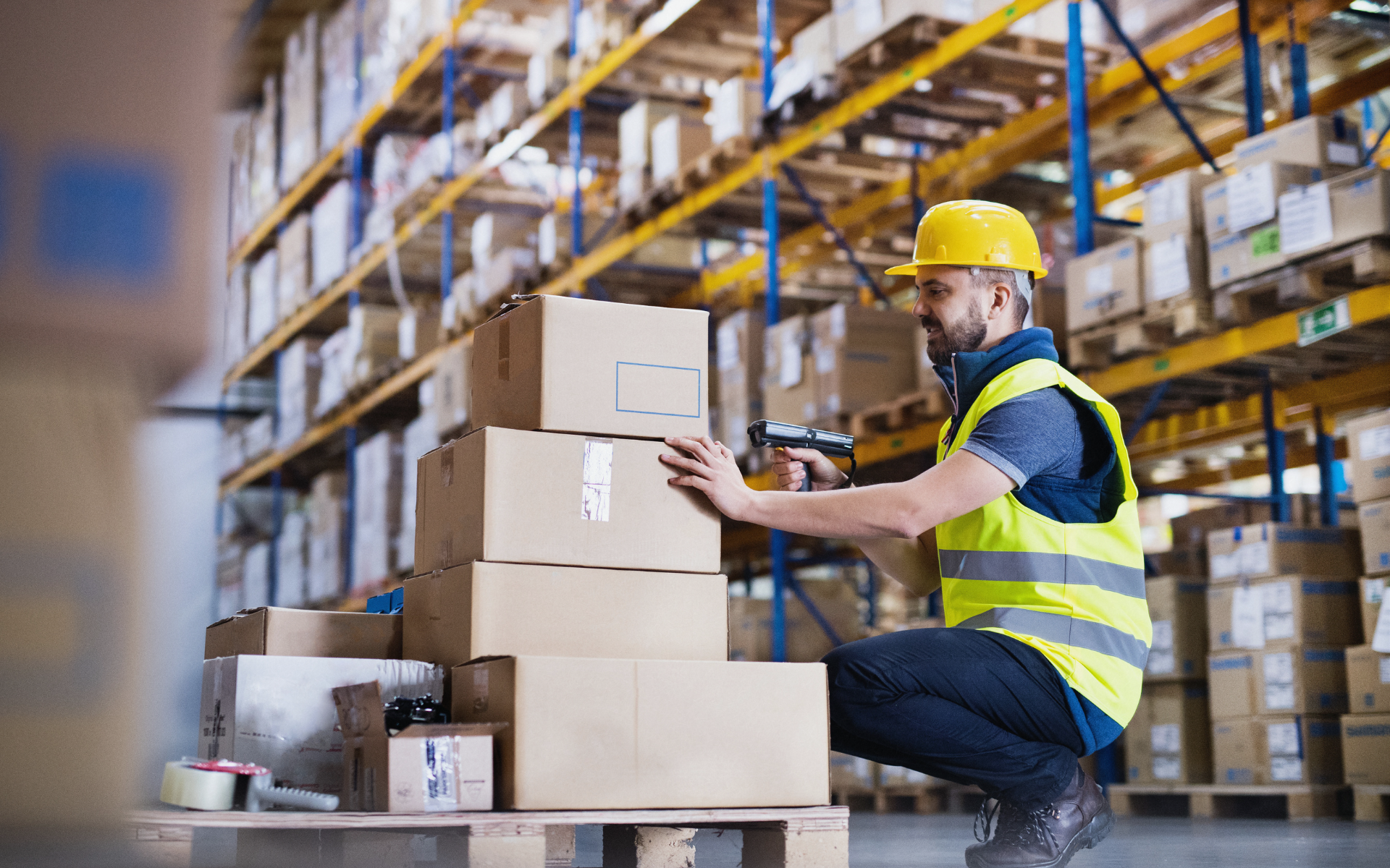 Intelligent warehouse lighting - Digital Lighting Lab