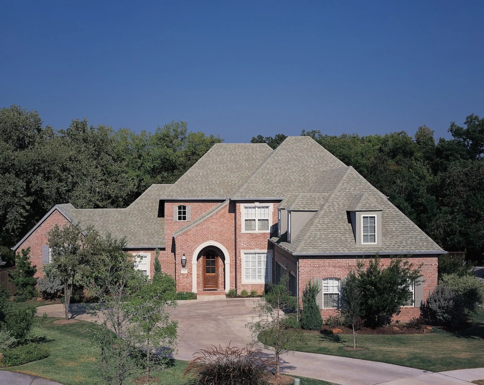 Titan XT Shingle Color Gallery | Bellator Exteriors | View Colors & Get ...