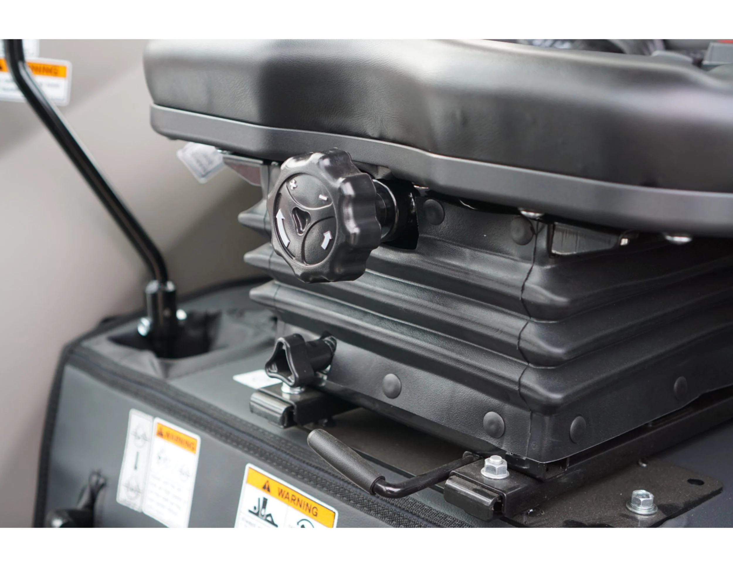Hinomoto HM-475 Premium con cabina – progettato per lavorare senza ...