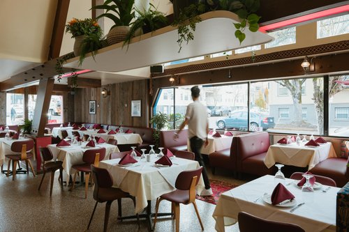 Constantinople Restaurant | Discover Authentic Cuisine — Reserve Today