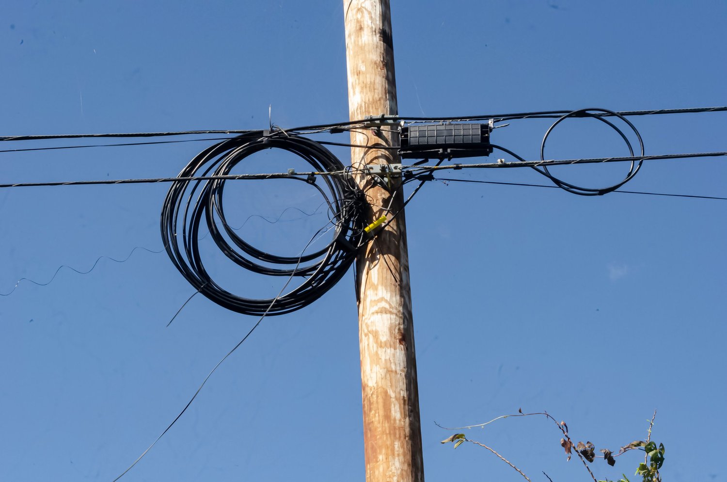 What Is Mid-Span Access in Fiber Networks and How Does It Work ...