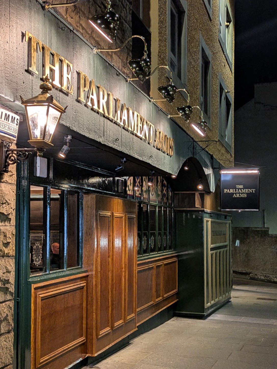 - The Parliament Arms - Scottish Pub and Kitchen in Edinburgh's Royal Mile