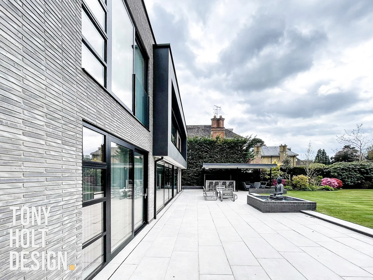 Oynx Edge • Self Build — Tony Holt Design