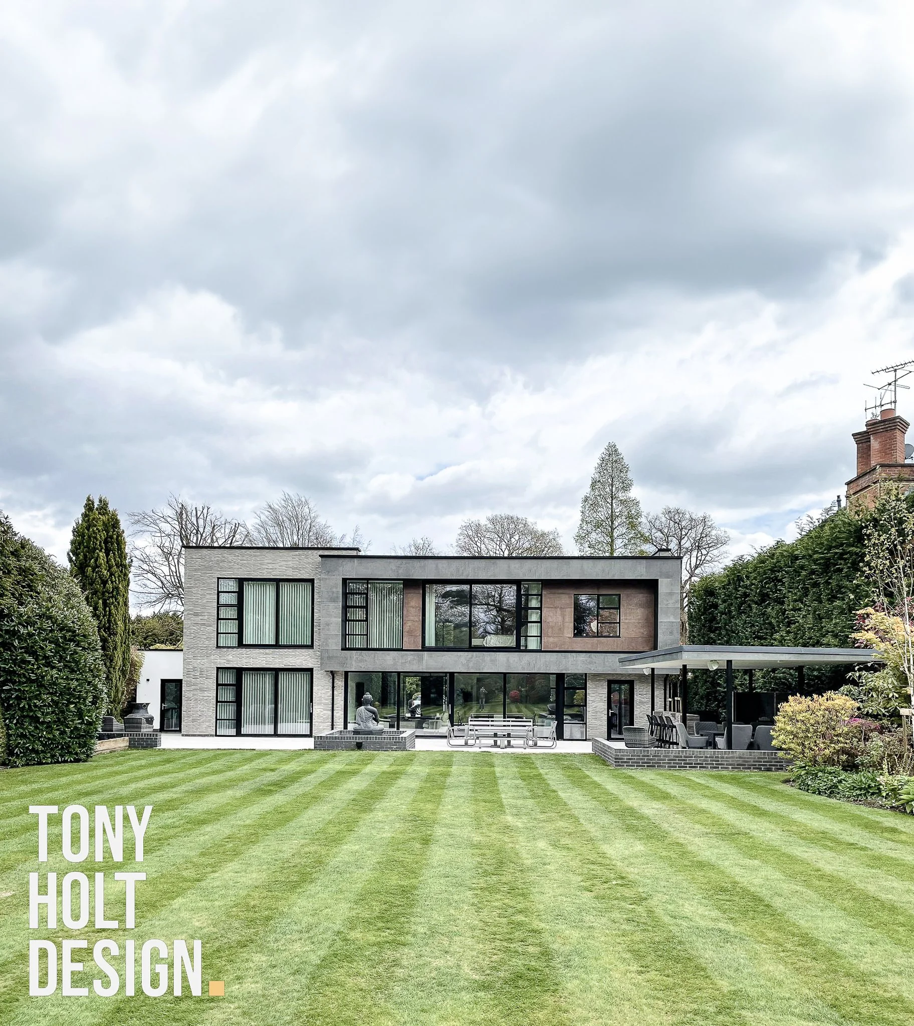 Oynx Edge • Self Build — Tony Holt Design