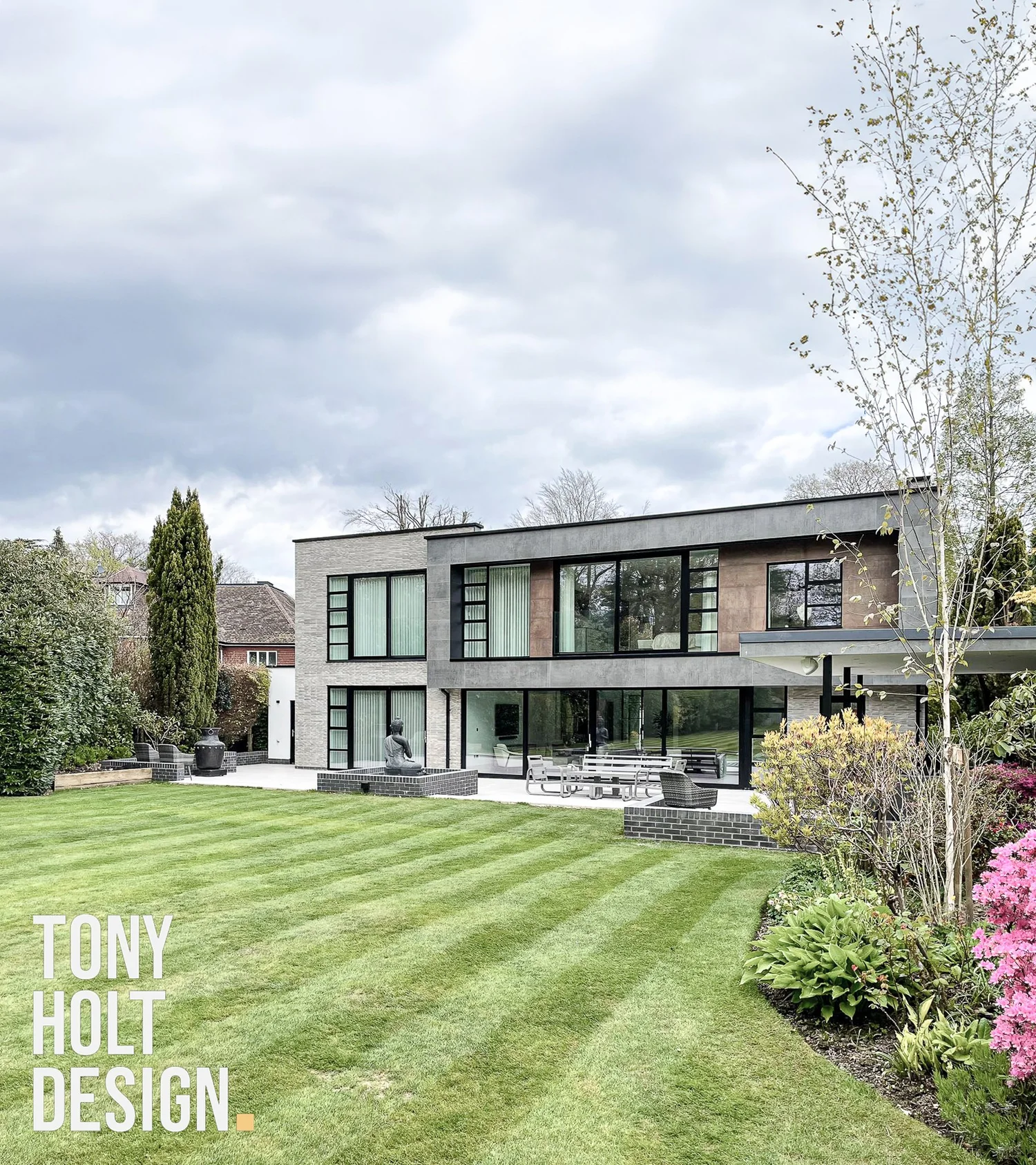 Oynx Edge • Self Build — Tony Holt Design