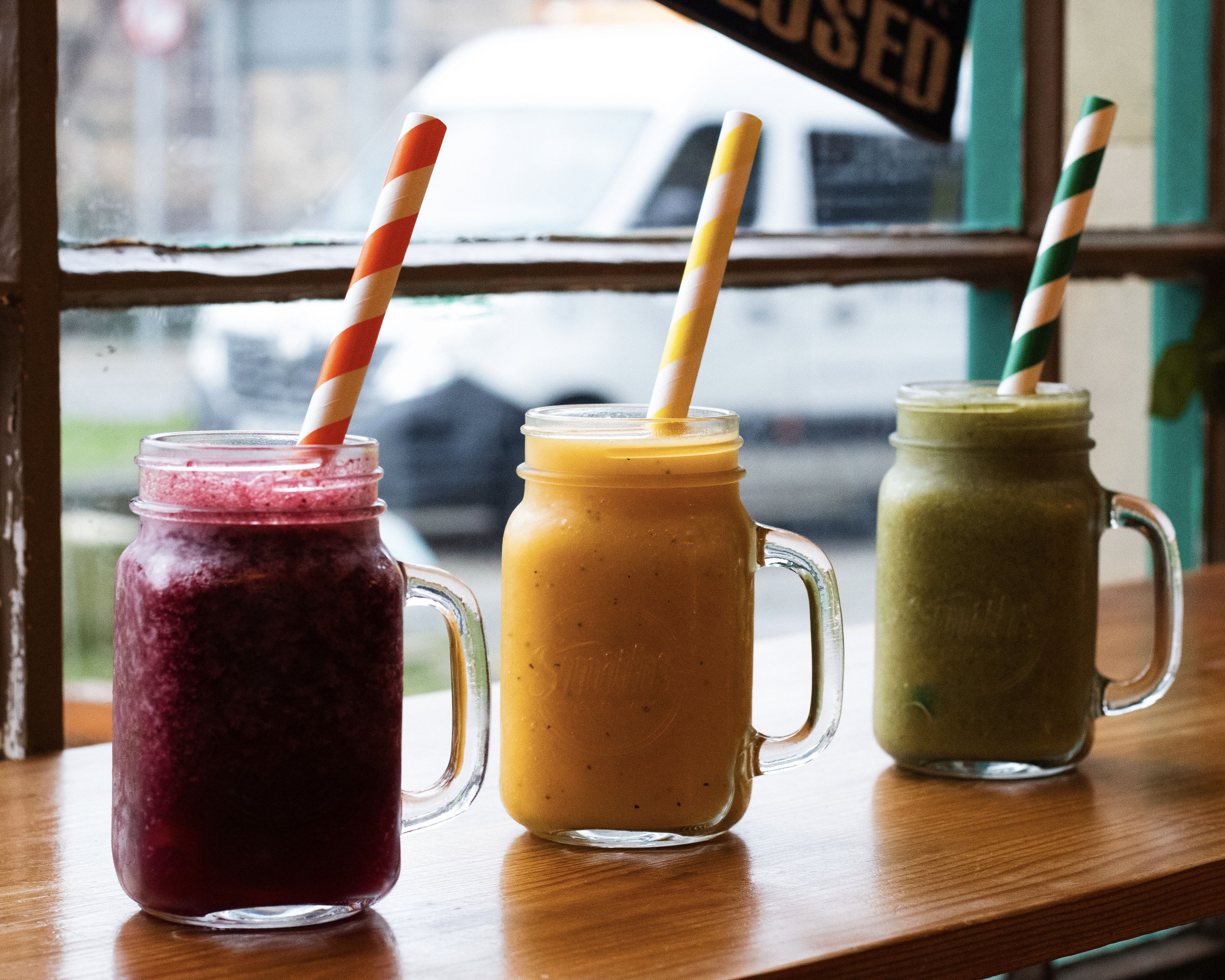 elm row | eat. drink. relax.