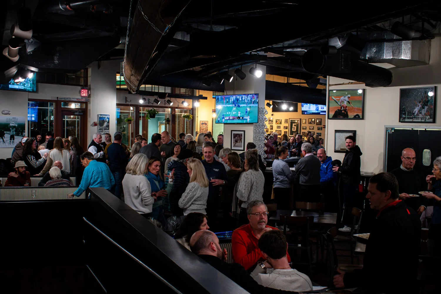 Buddy T's Grill & Sports Bar