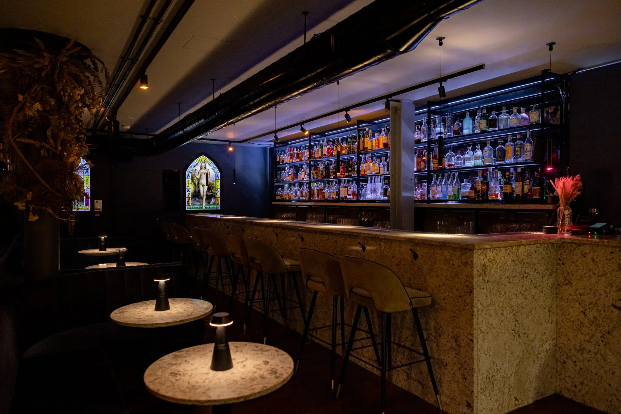 Eve Bar