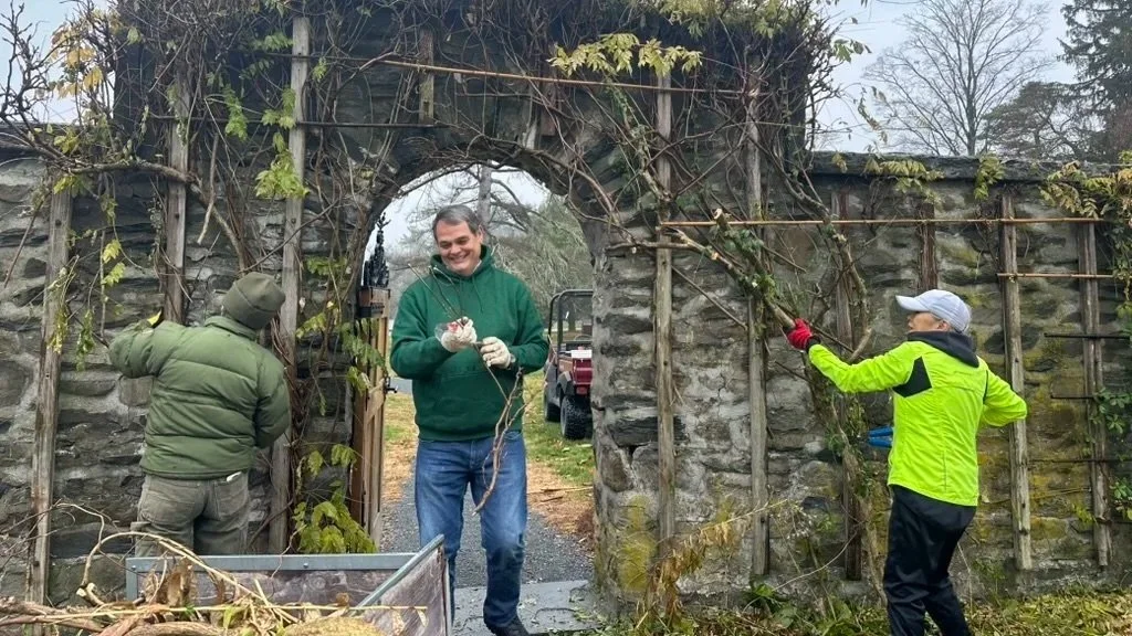Volunteer — Beatrix Farrand Garden