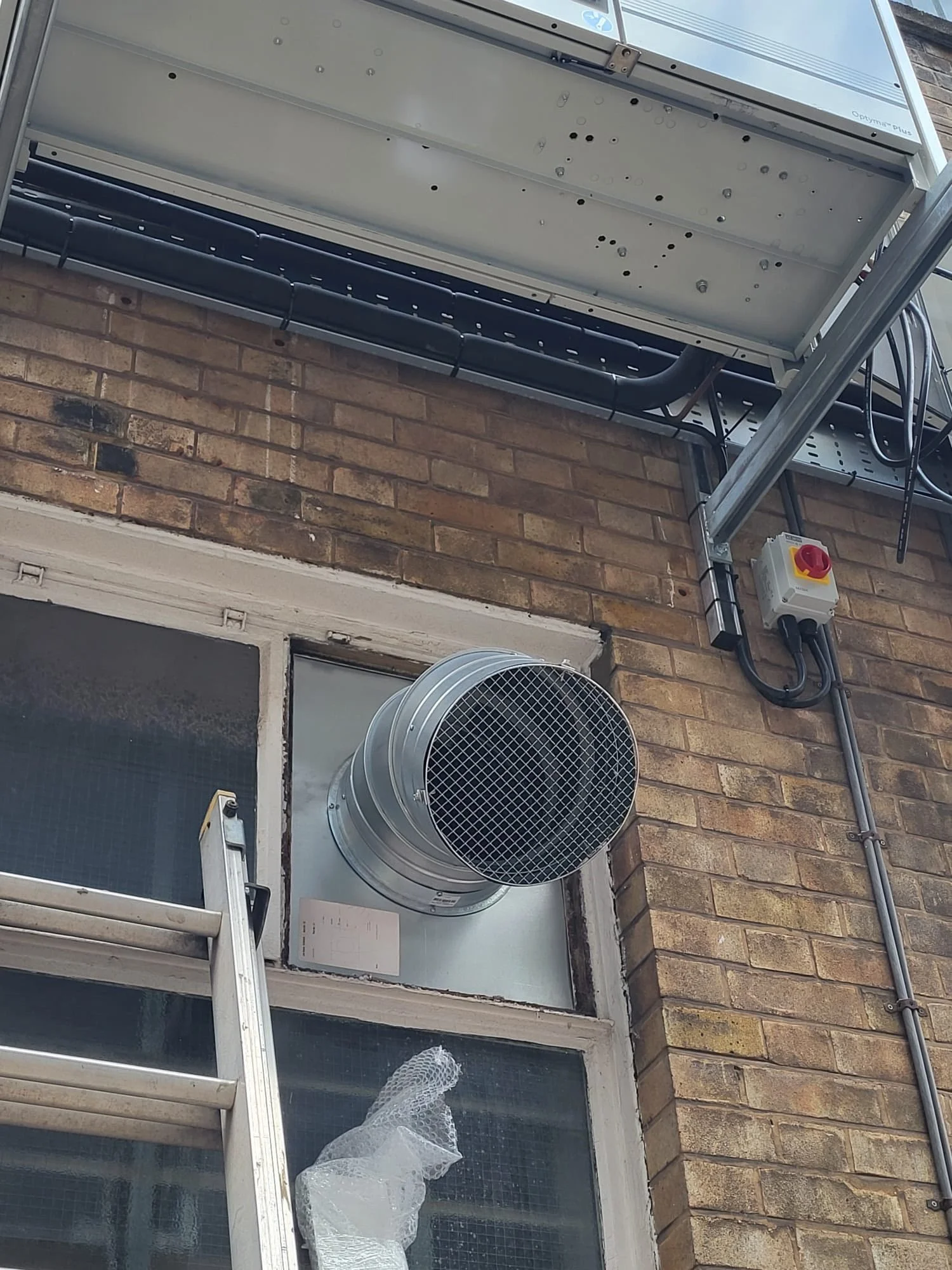 KFC Liverpool Lord St — ACR GROUP LTD