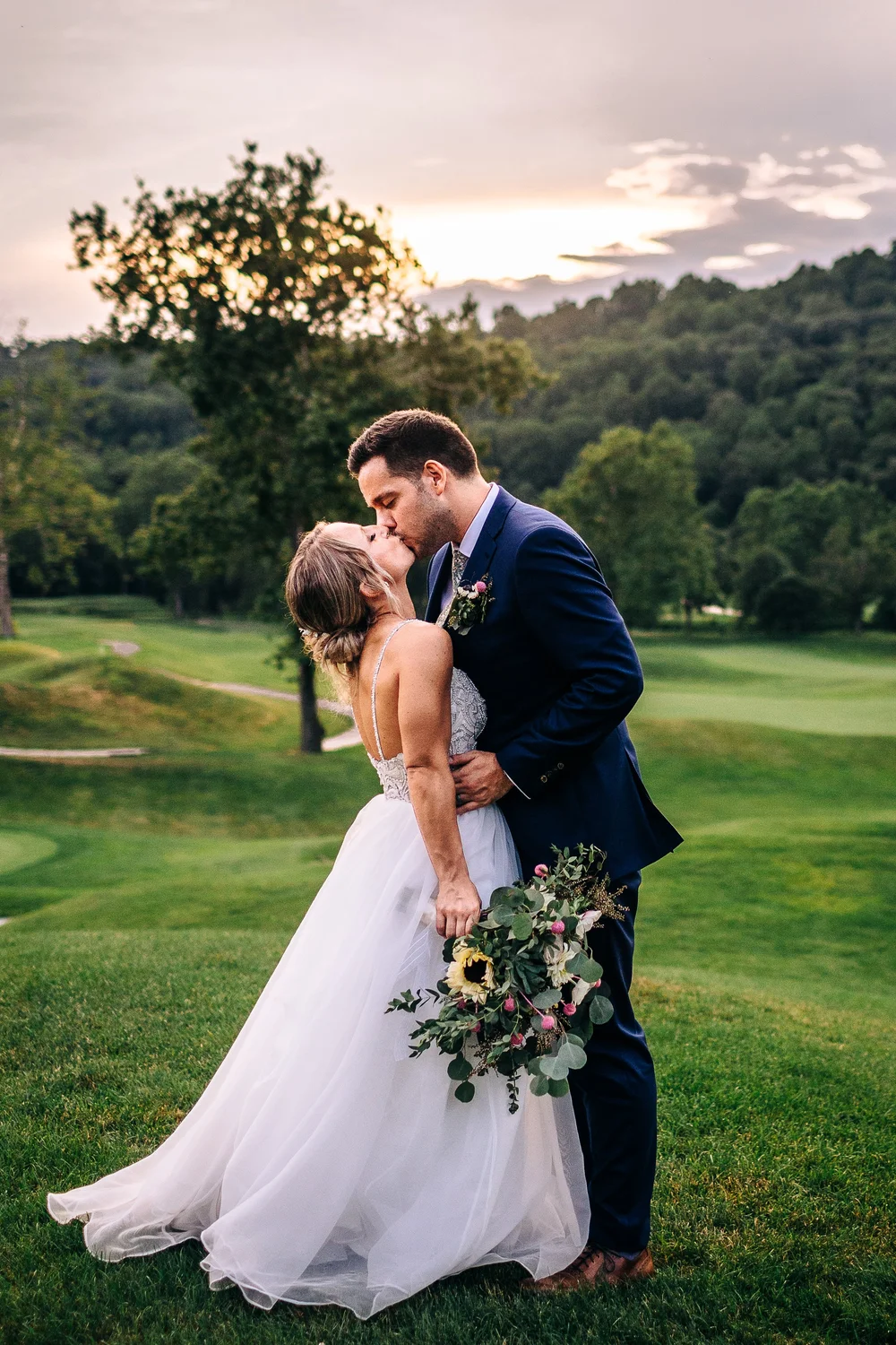 Hollow Brook Golf Club Wedding // Dani + Jimmi | Sweet Alice Photography