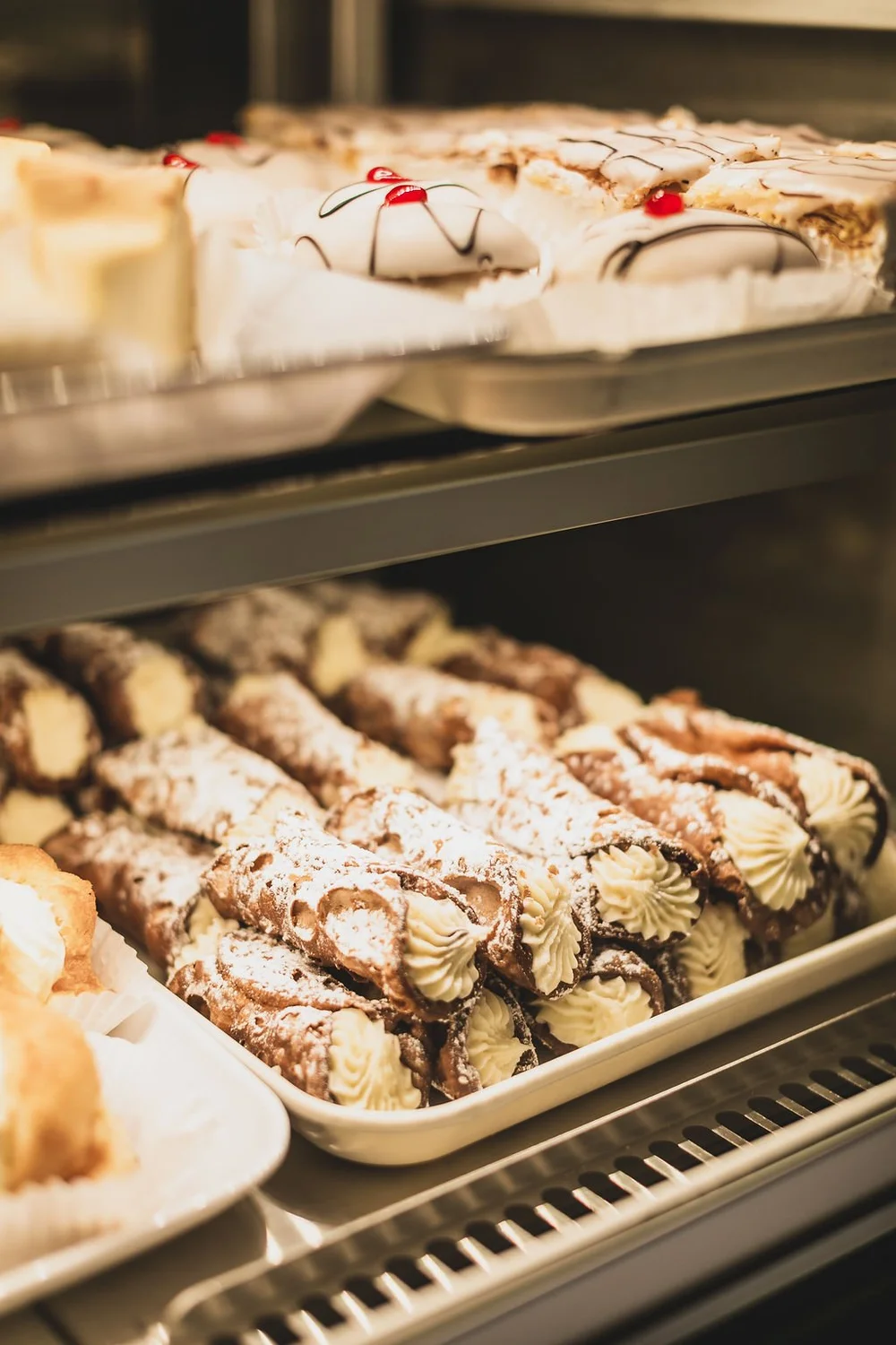 Paramount | Discover and Dine Today — Valentino's Restaurant