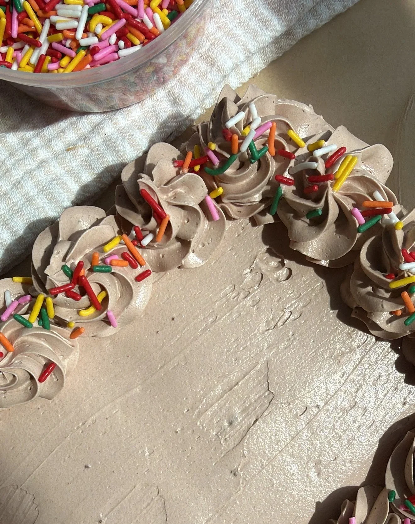 Chocolate Frosted Vanilla Cake — Mer's Good Eats