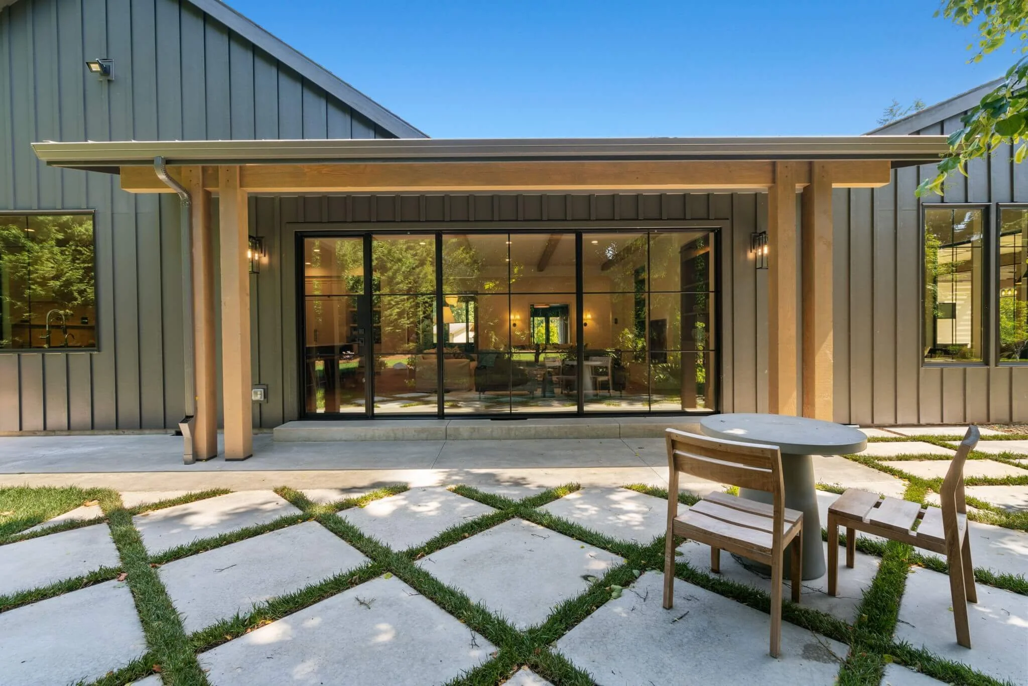 Ideas for Vancouver Homes: Maximizing Outdoor Living Spaces — Renew ...