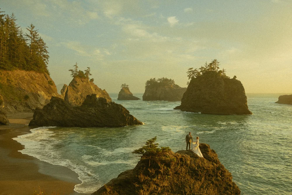 How to Elope in Oregon - A Complete Guide to Eloping in Oregon — Sally ...