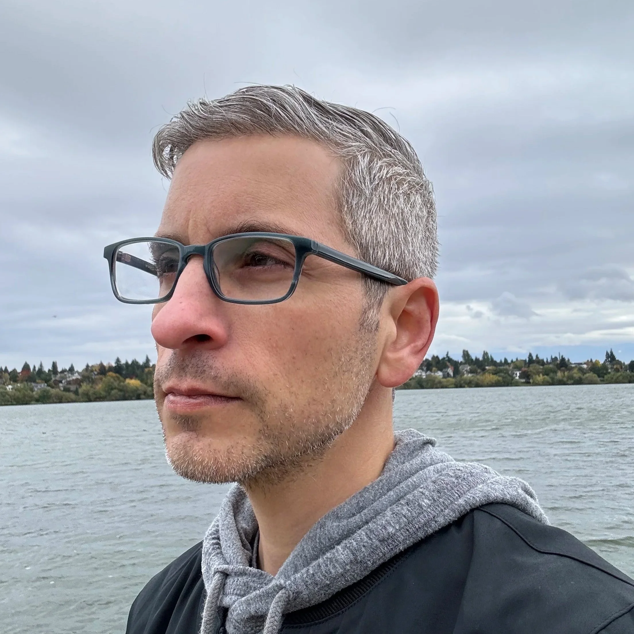 ABOUT — MICHAEL VERONI