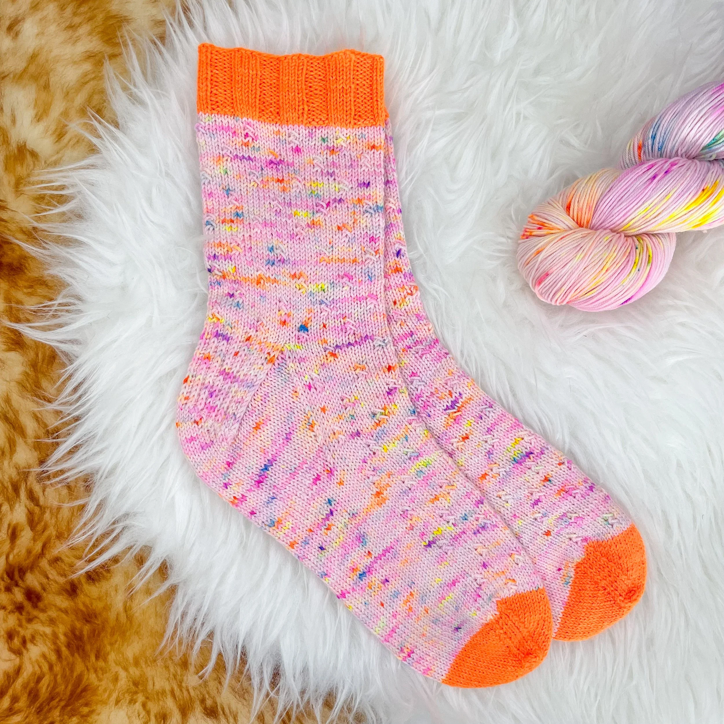 Zap socks knitting pattern (FREE) — Elizabeth Pawle