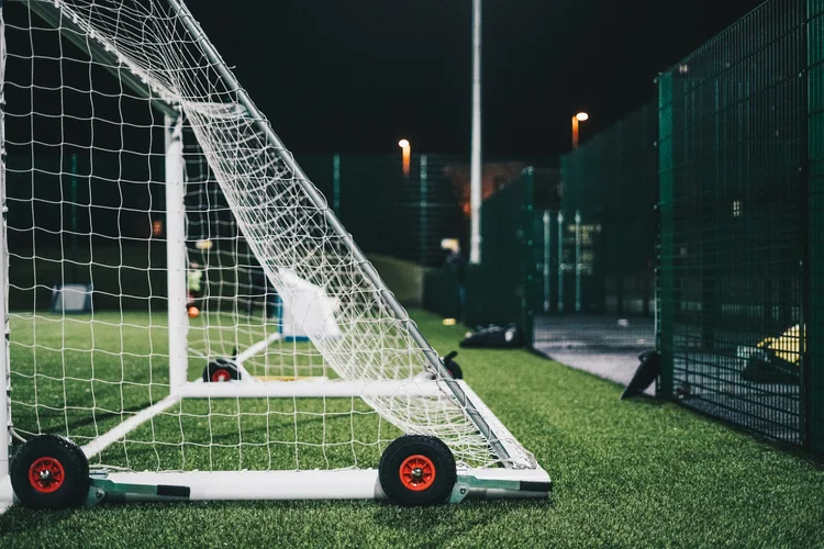 Jumpers 4 Goalposts